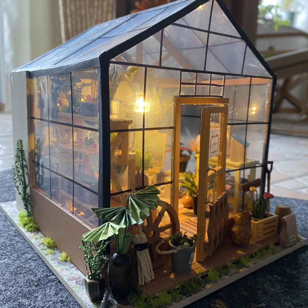 Flower House Kit Your private garden Create now
